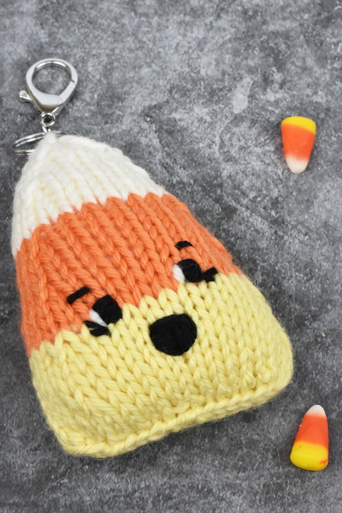 Carl the Candy Corn – Universal Yarn