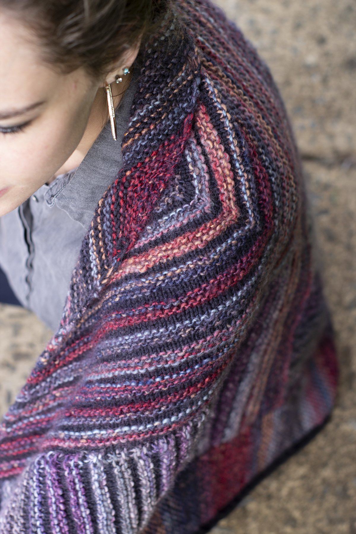 Ruby Shawl – Universal Yarn
