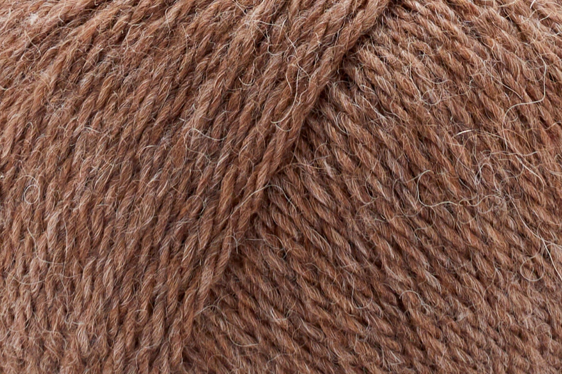 Fawning – Universal Yarn