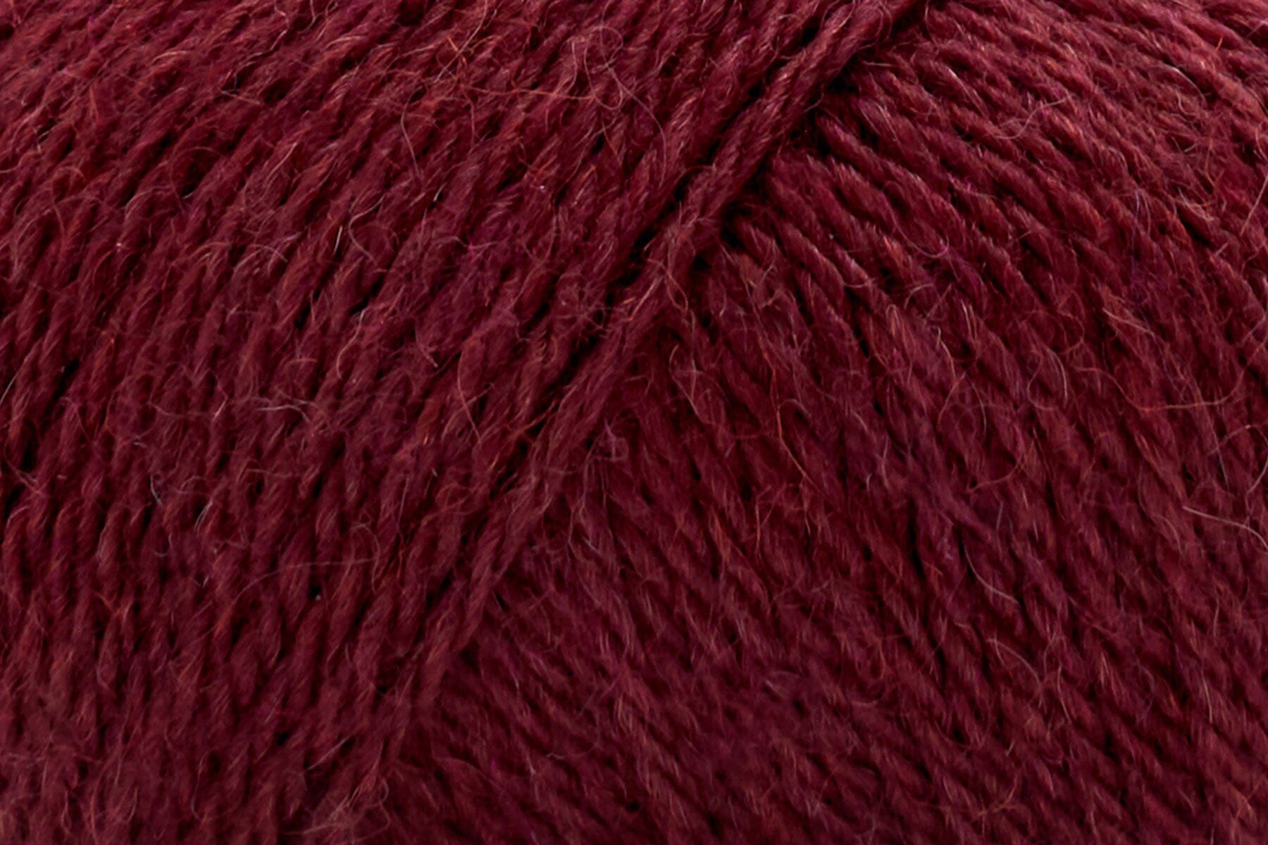 Fawning – Universal Yarn