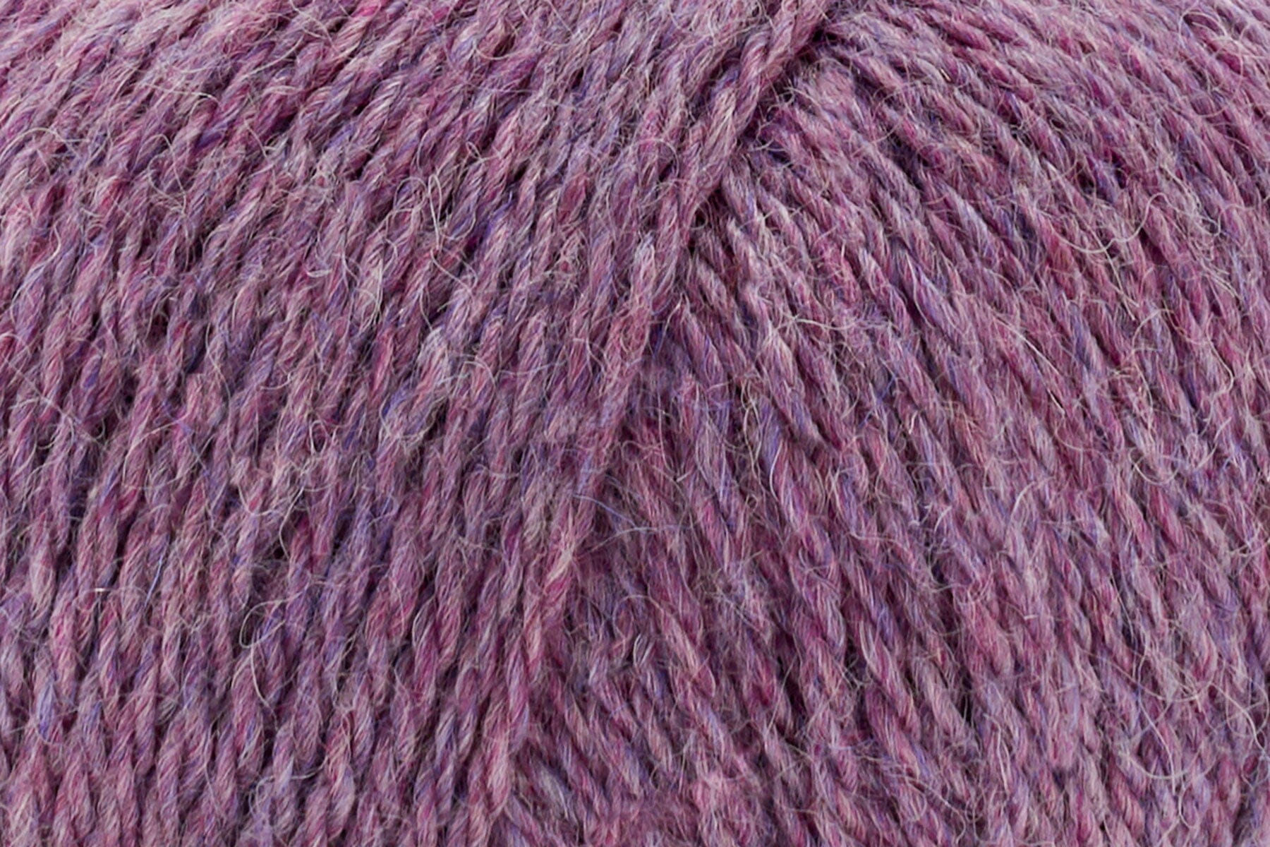 Fawning – Universal Yarn