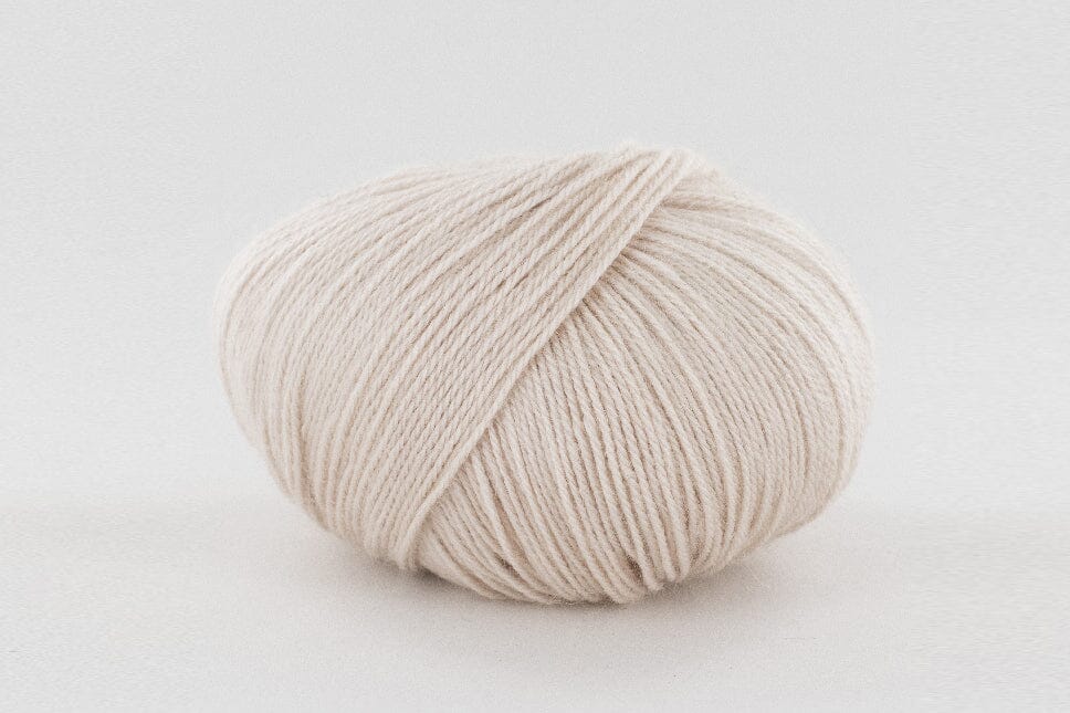 Moustache – Universal Yarn