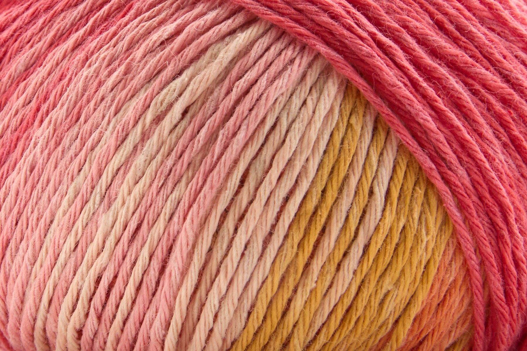 Sandcastle – Universal Yarn