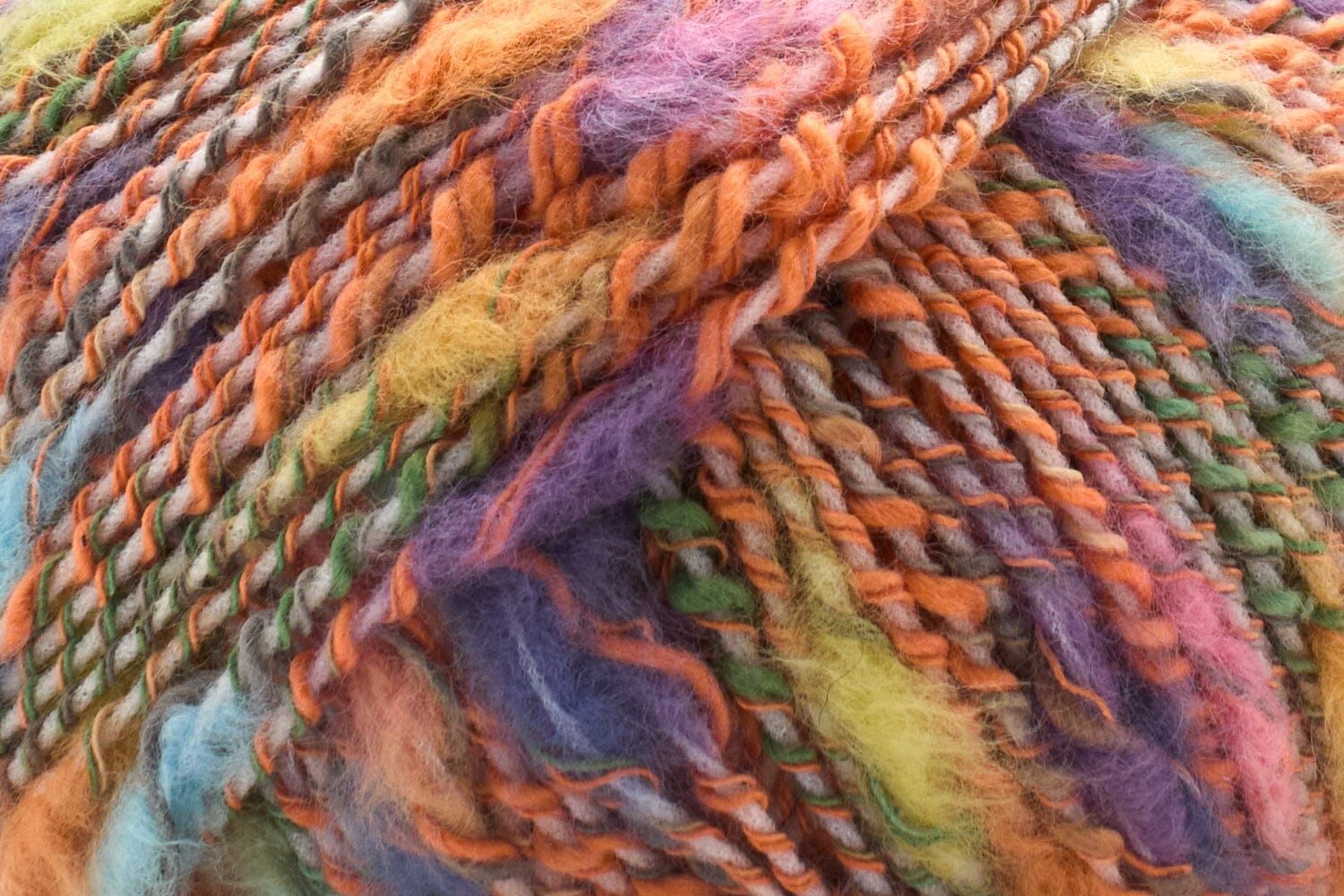 Tango – Universal Yarn