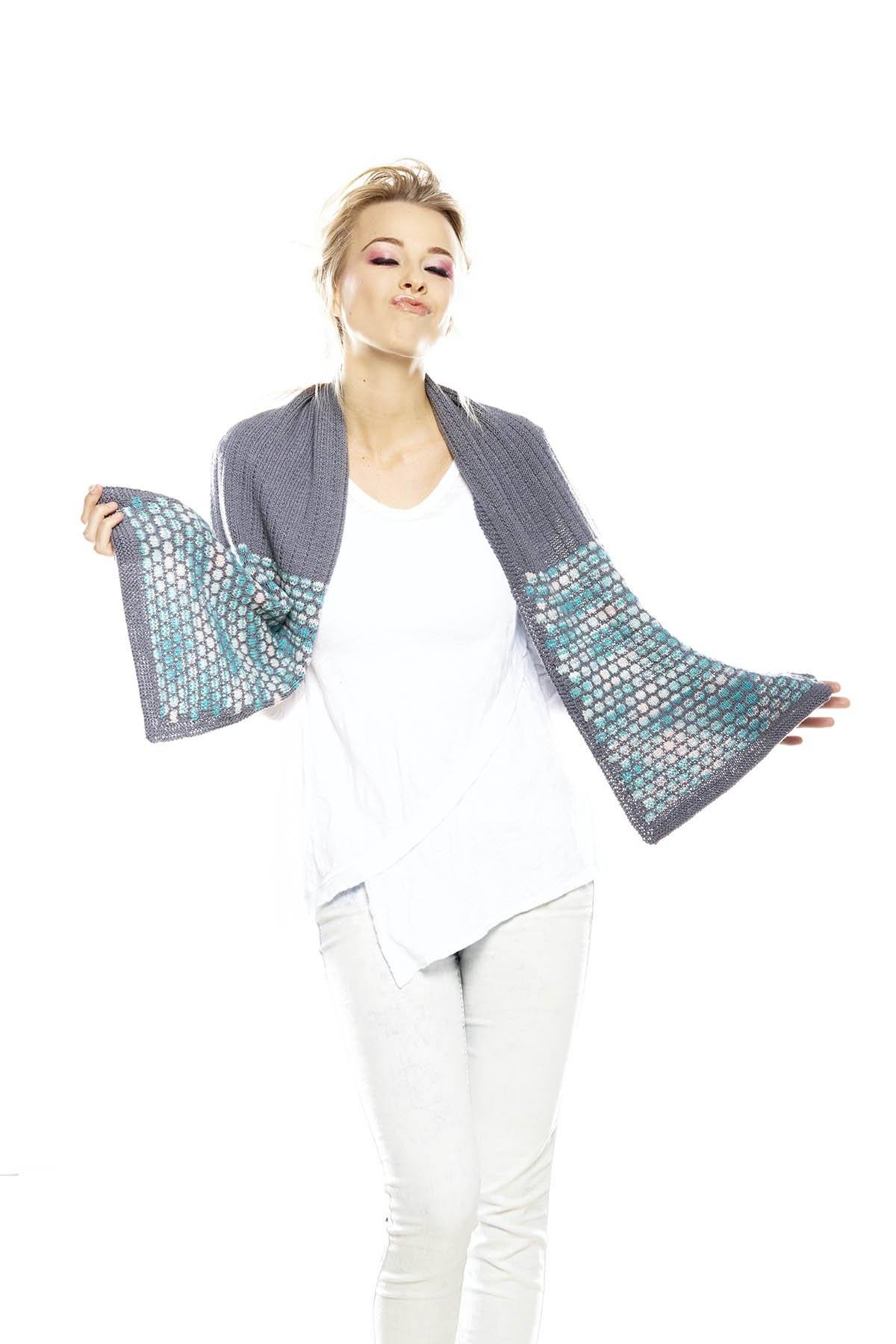 Tiny Bubbles – Universal Yarn