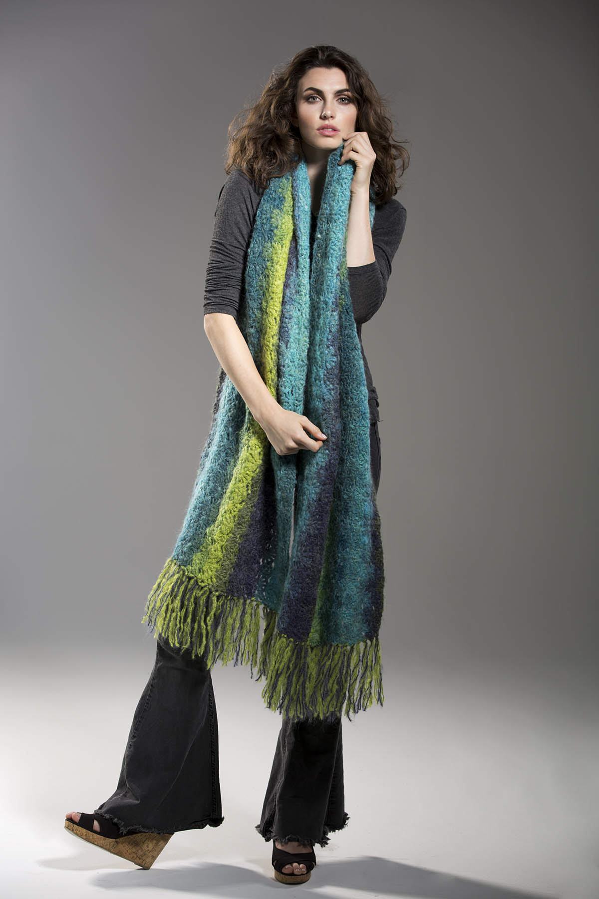 Behemoth Scarf – Universal Yarn
