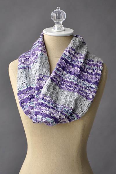 Together Cowl – Universal Yarn