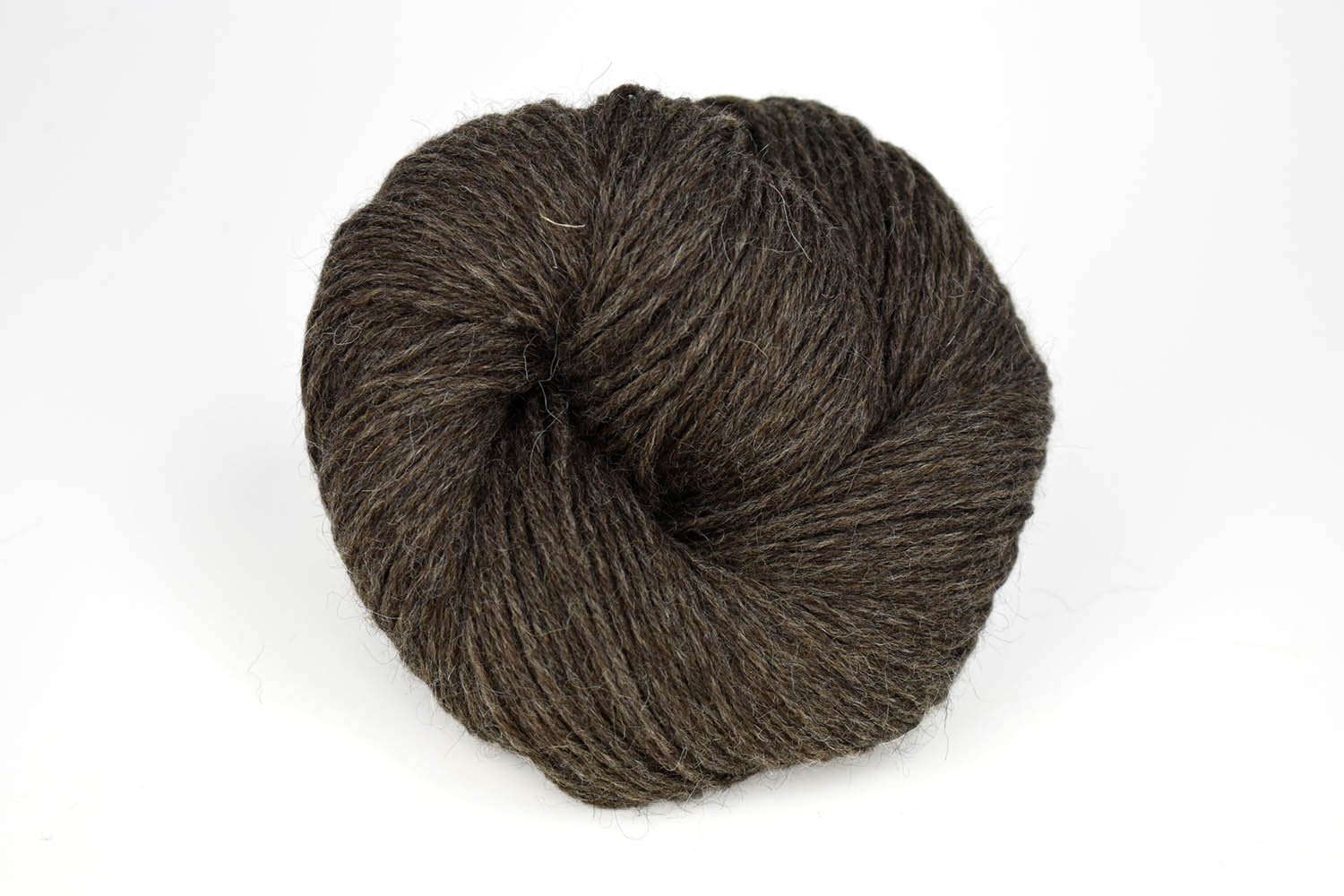 Deluxe Worsted - NEW – Universal Yarn