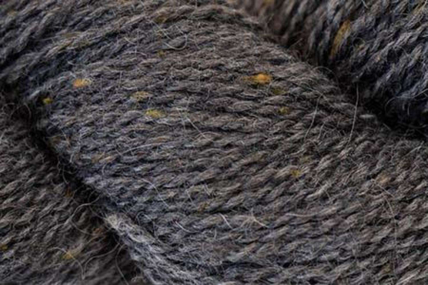 Kingston Tweed – Universal Yarn