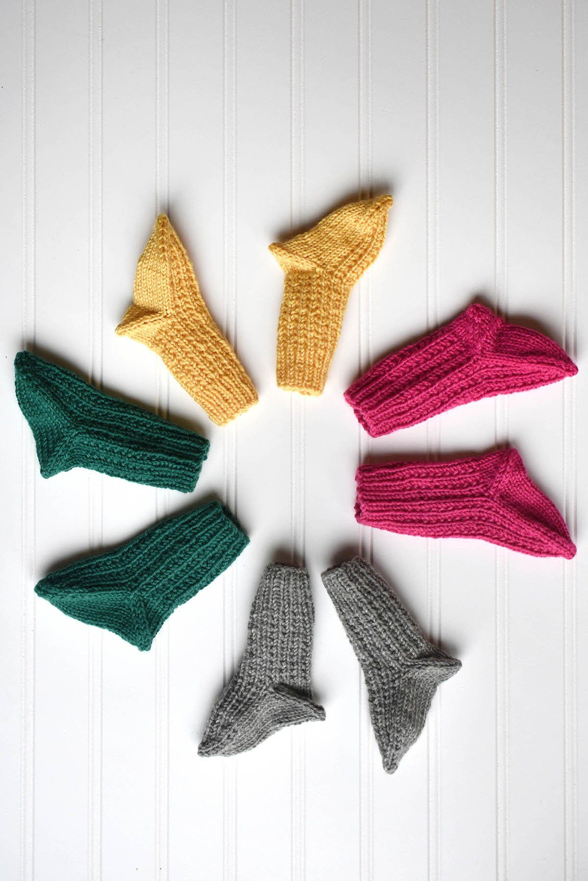 Toasty Toes – Universal Yarn