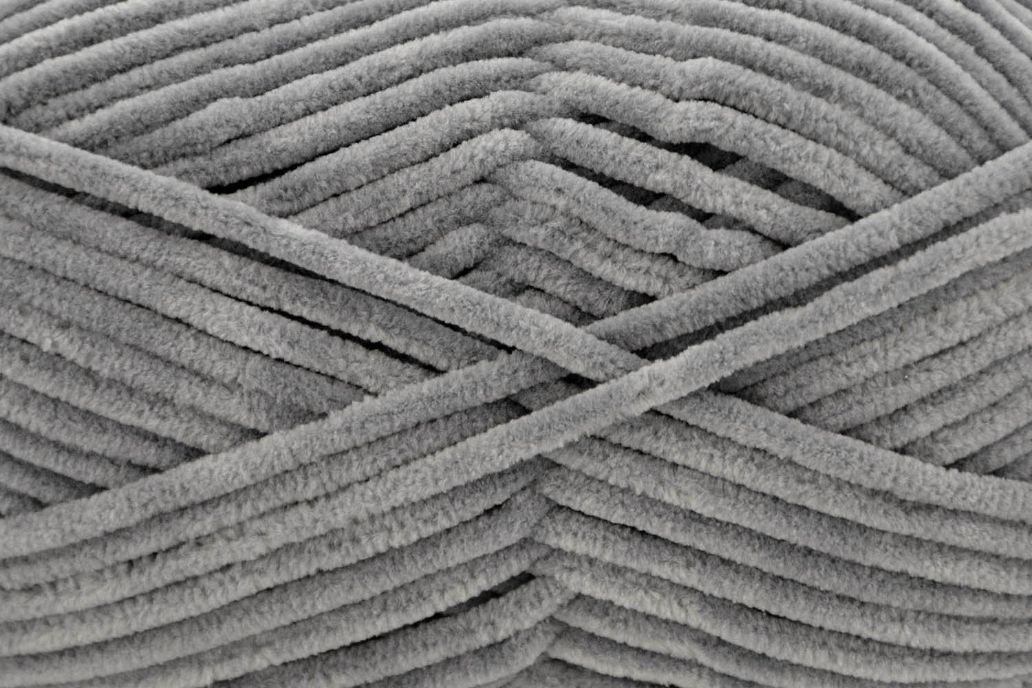 Bella Chenille – Universal Yarn