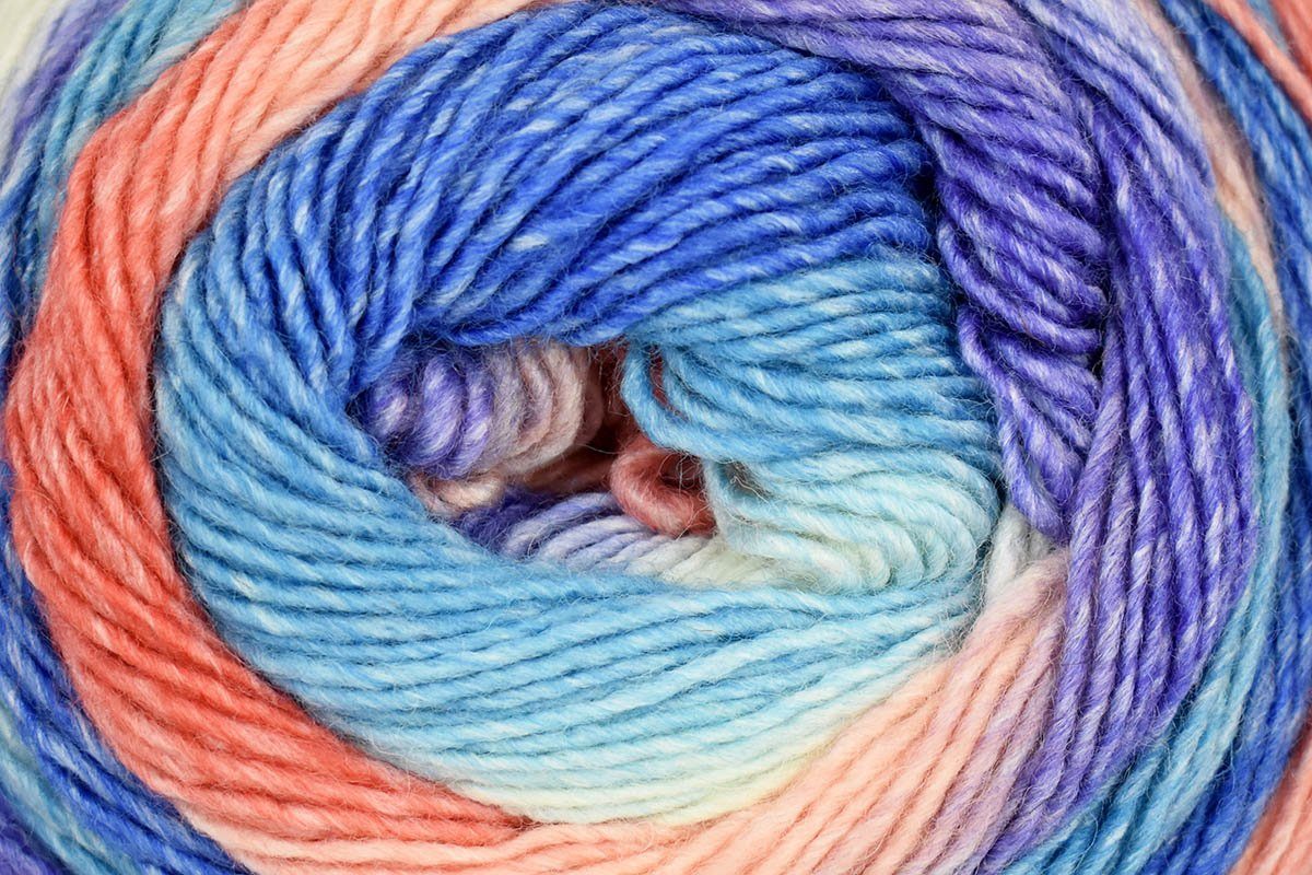 Colorburst – Universal Yarn