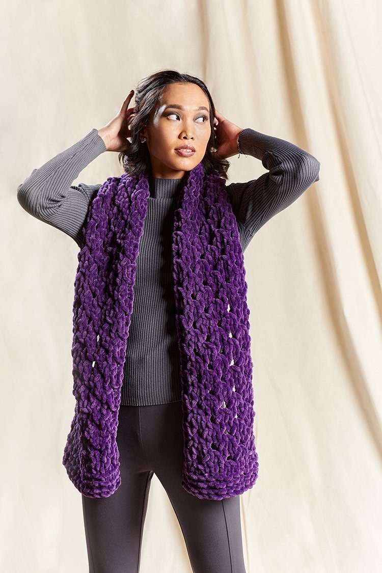 Gemstones Scarf – Universal Yarn