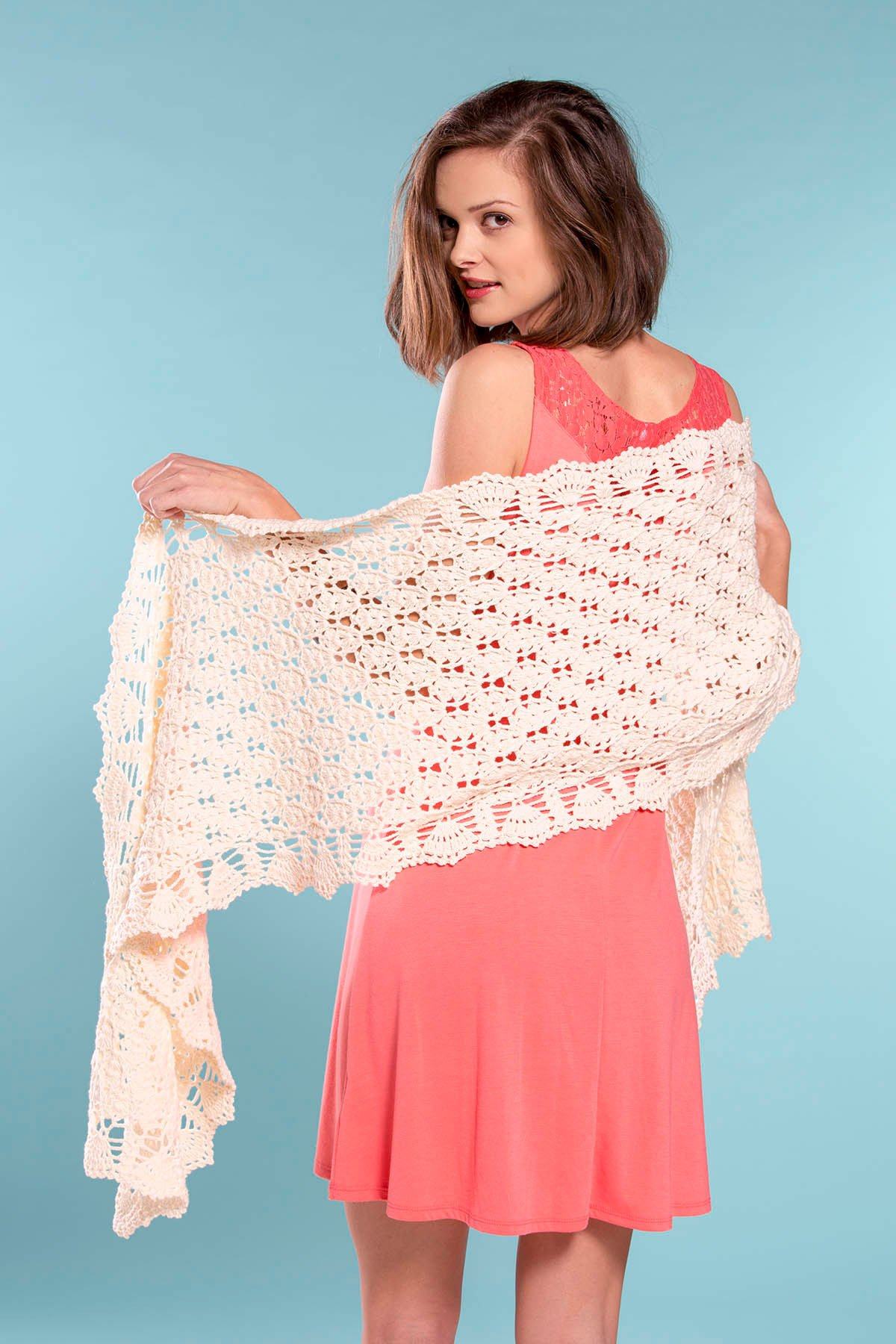 Shell Scatter Shawl – Universal Yarn