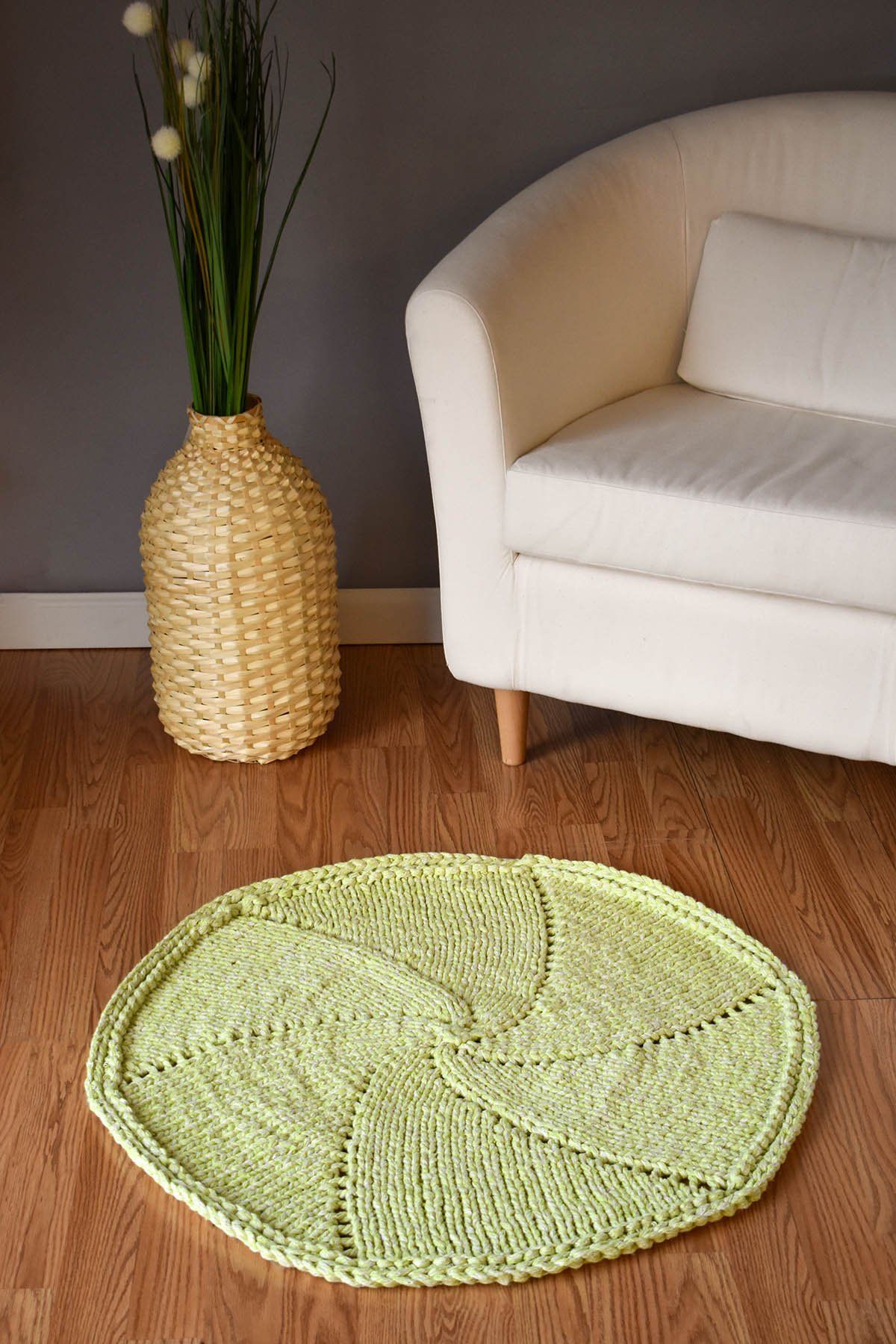 Spiral Rug – Universal Yarn